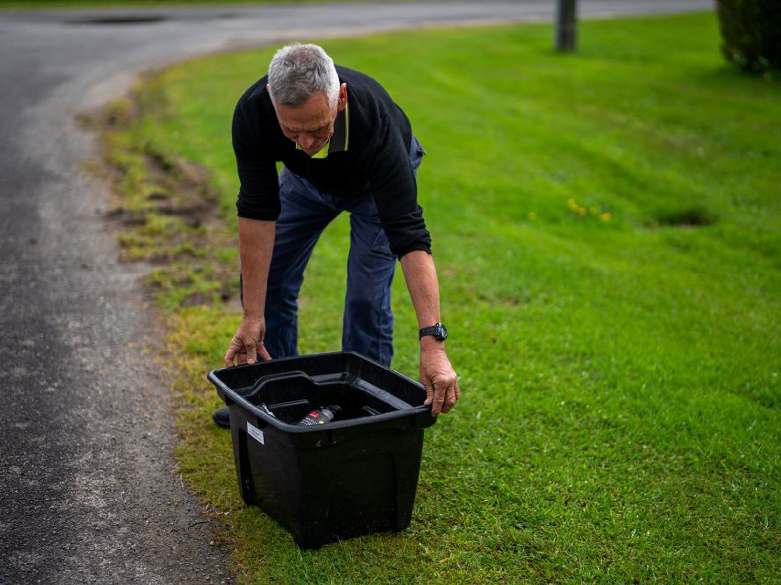Refuse and recycling zones